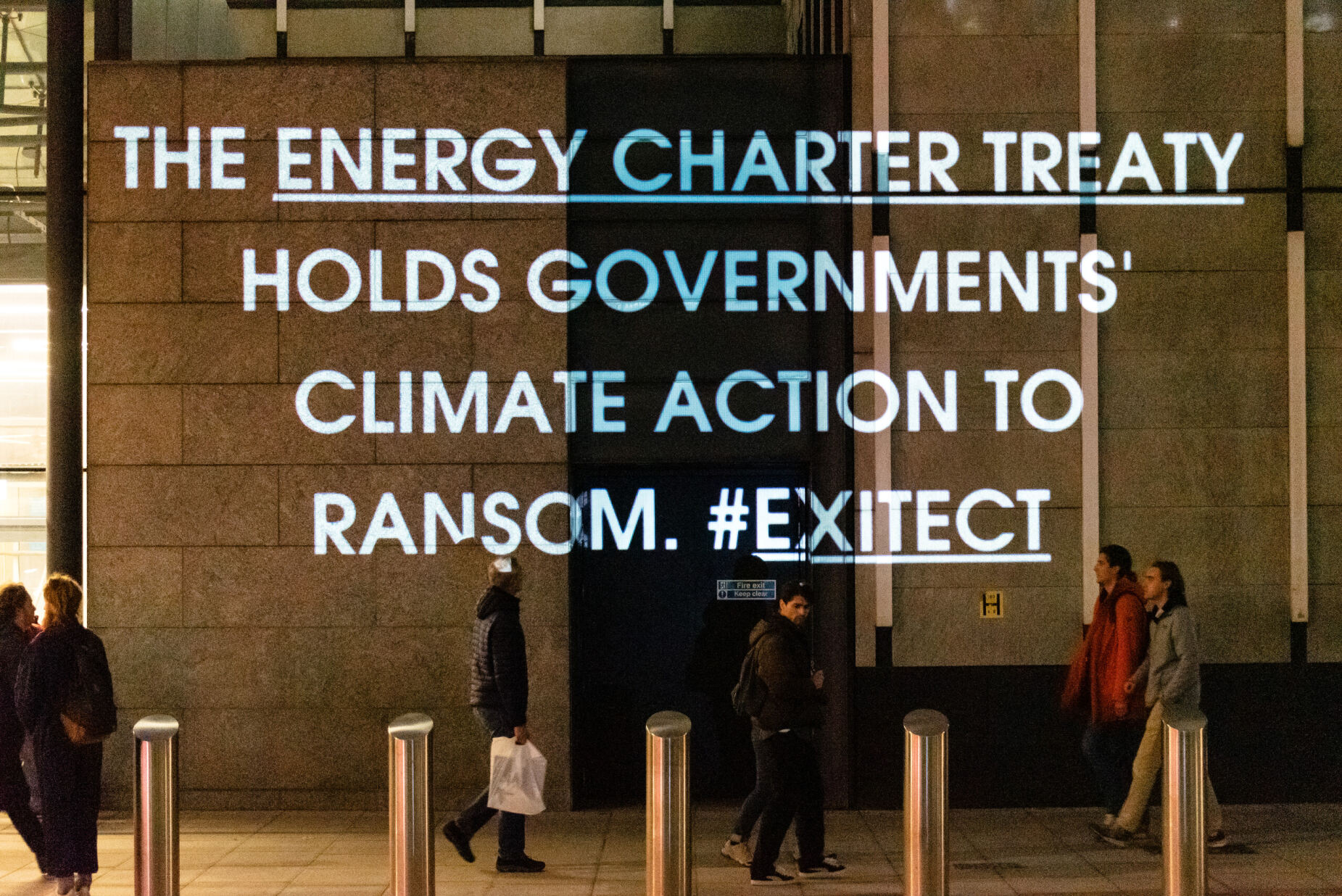 Don't let fossil fuel companies block climate action | Global Justice Now